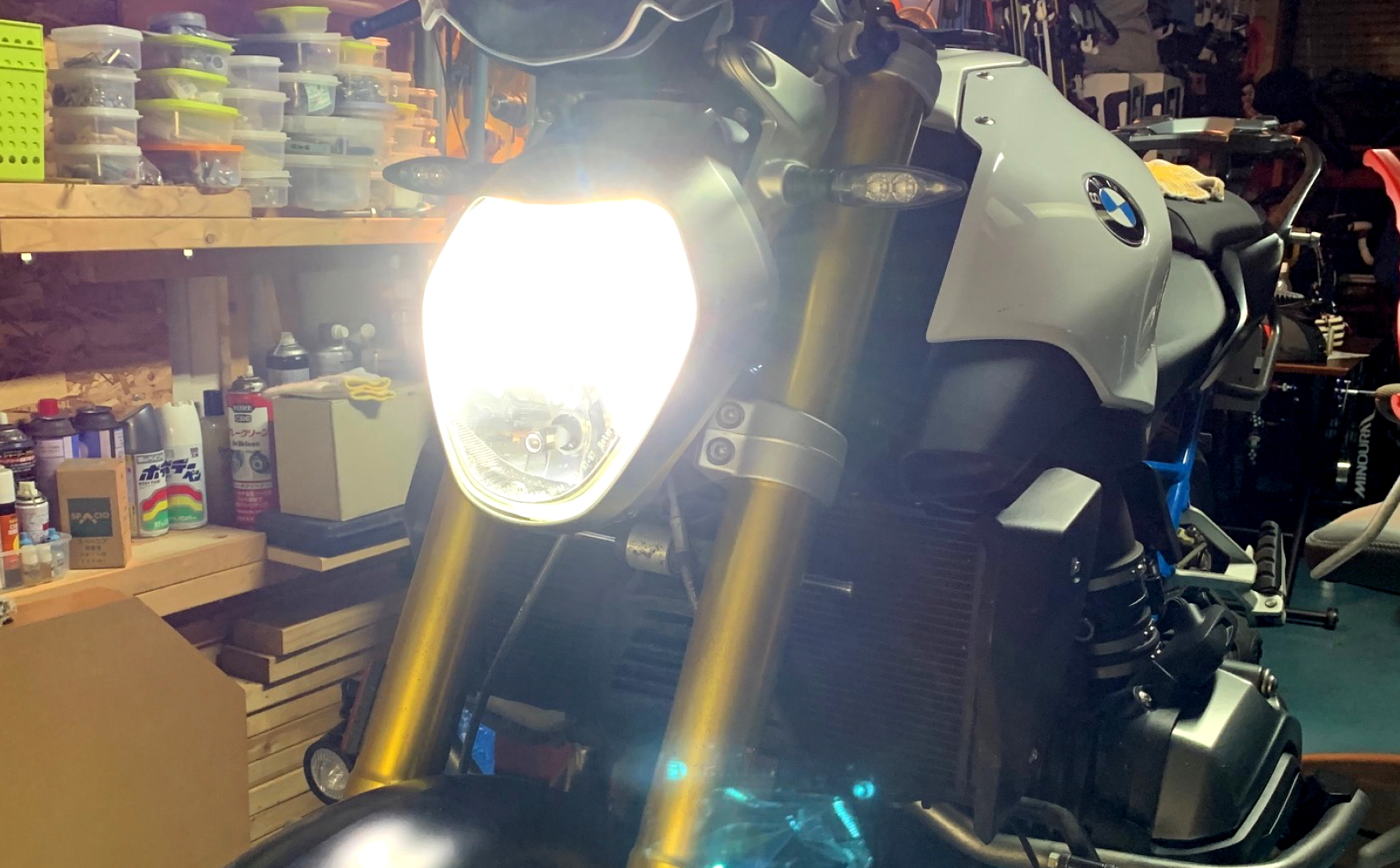 BMW R1200R + LED HEADLIGHT – 「しまりす堂」情報BOX