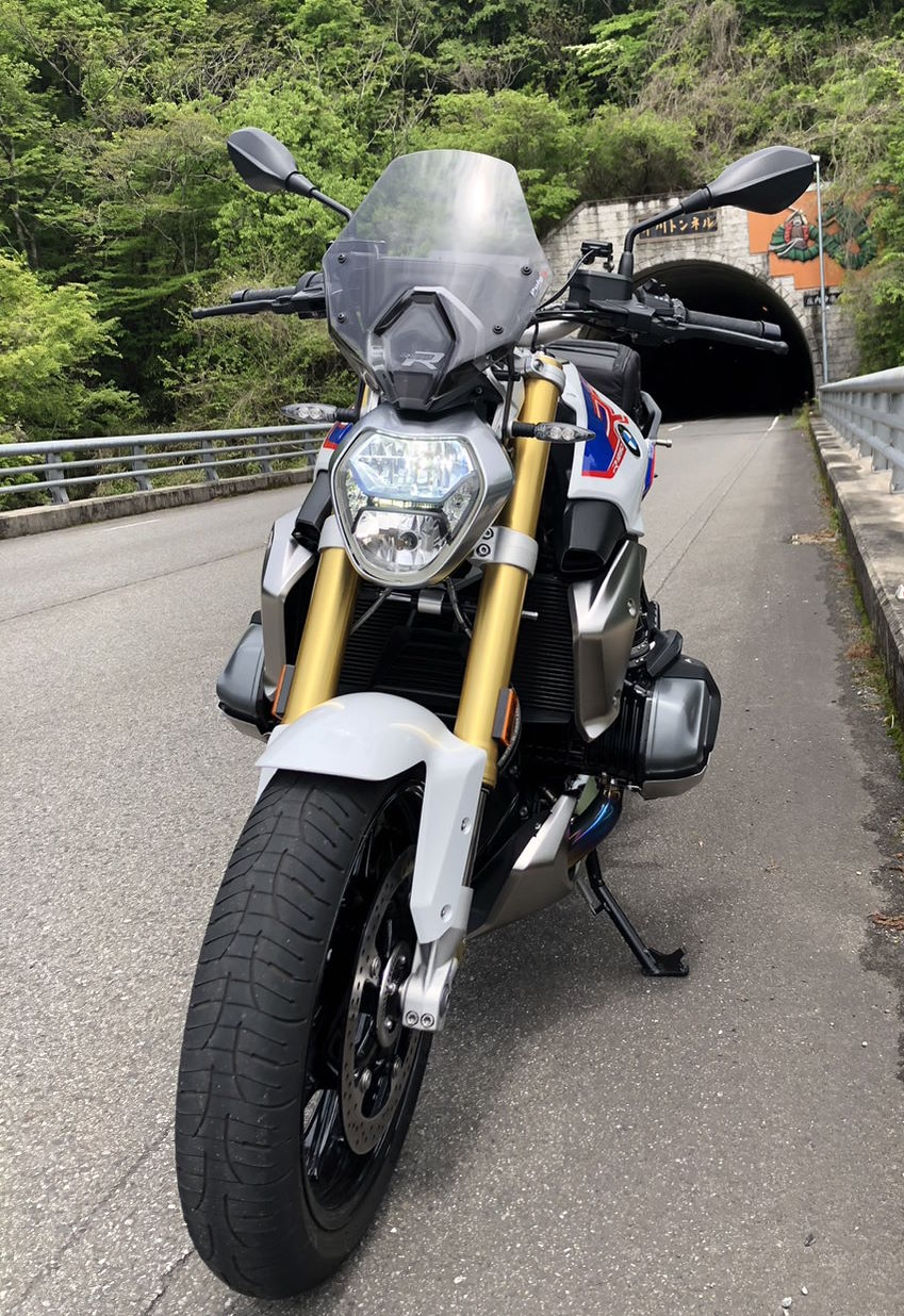 BMW R1250R LED headlight replacement – 「しまりす堂」情報BOX