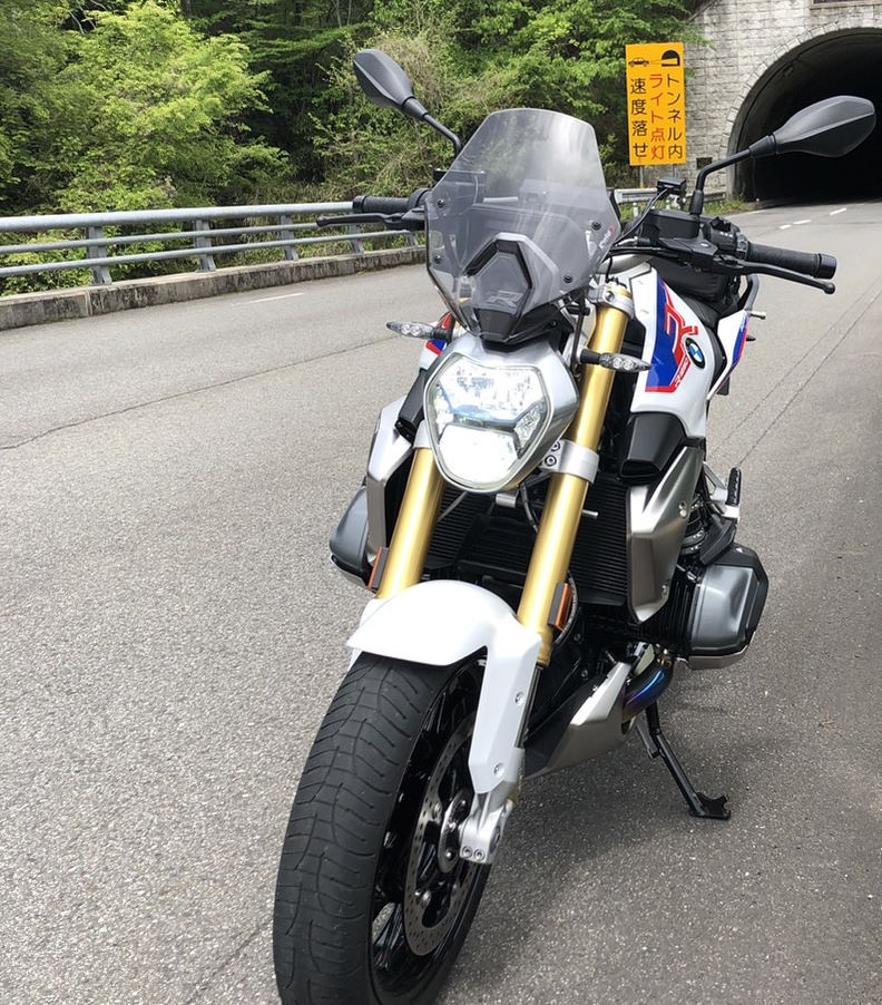 BMW R1250R LED headlight replacement – 「しまりす堂」情報BOX