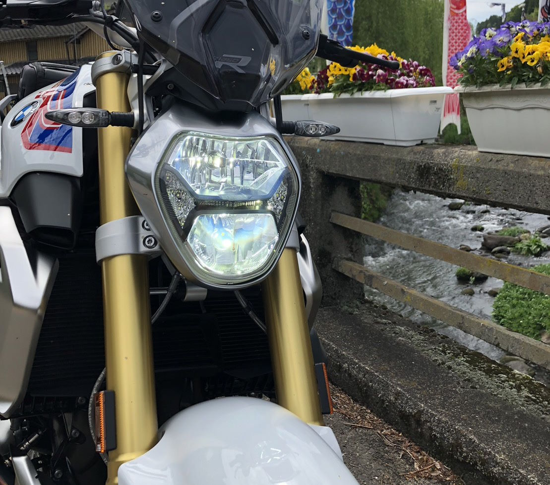 BMW R1250R LED headlight replacement – 「しまりす堂」情報BOX